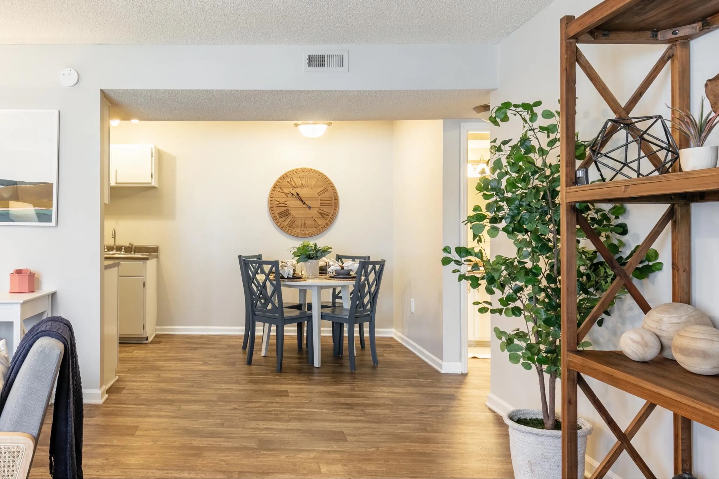 Gallery: Luxury Rentals in Wilmington, NC - Hawthorne Commons